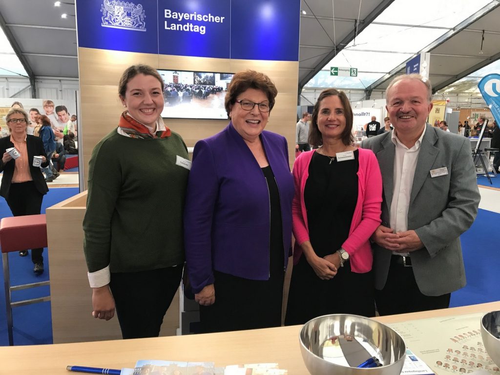 - Dr. Hans Jürgen Fahn / MdL a.D.